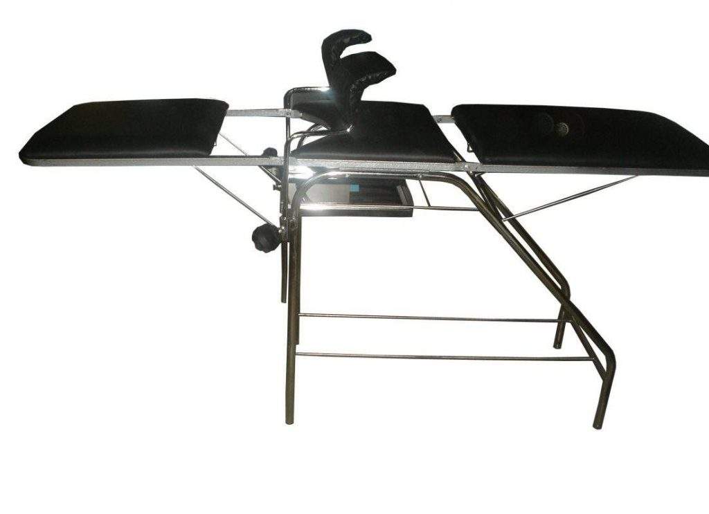 Mesa Ginecologica em aço inox – Cirúrgica Mache Equipamentos Hospitalares